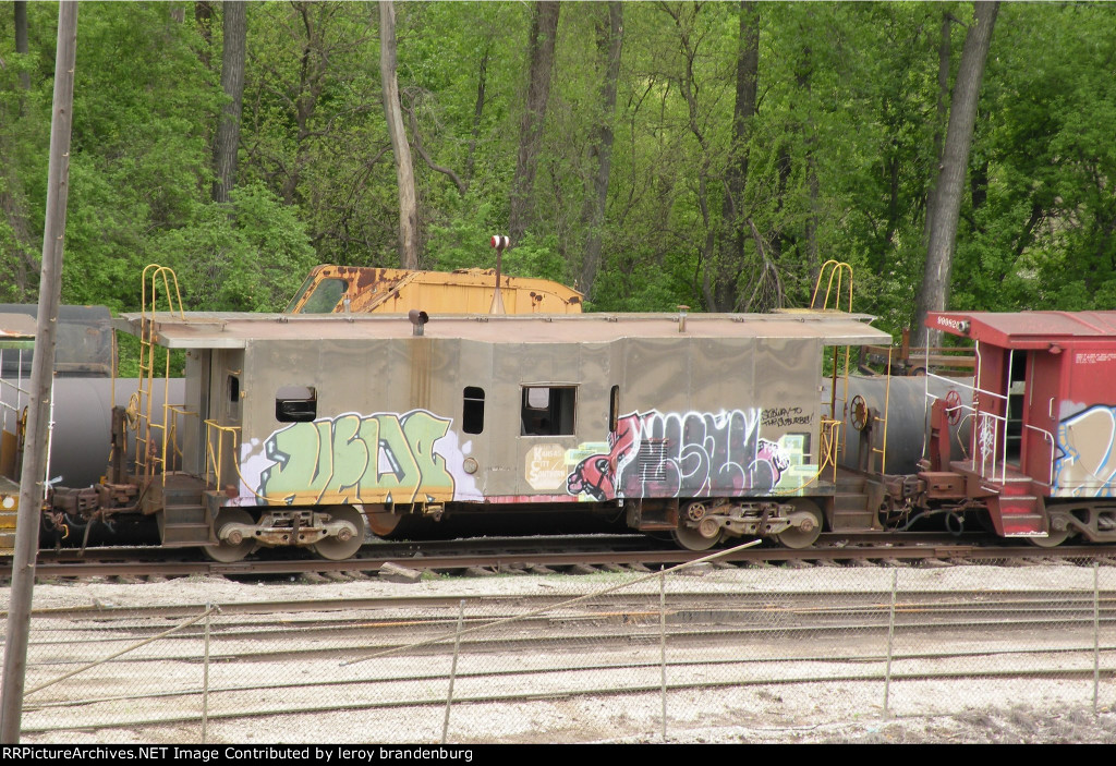 kcs caboose at earmon scrapyard